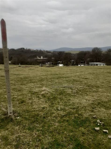 Продава парцел във вилната зона на Лозенец Продажба 590 кв м Пред регулация С ток Водопров