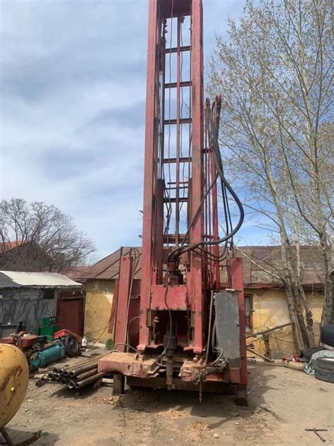 ХУДАГ ХАЙГУУЛЫН ТЭСЭЛГЭЭНЫ ӨРМИЙН ЗАРЫН ГРҮПП Гүний худгийн Солонгос өрмийн машин зарна