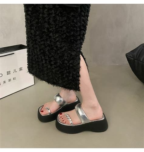 옥뚜브레 여성샌들 슬리퍼 쉬크한 여름 키높이 푹신한 쪼리 밴딩 Ador5 티몬