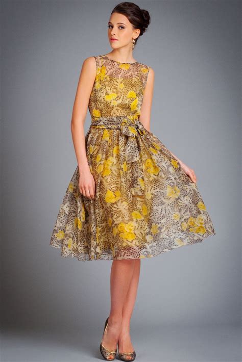 Шелковые платье 2017 177 фото новинки с кружевом в пол из натурального шелка на тонких