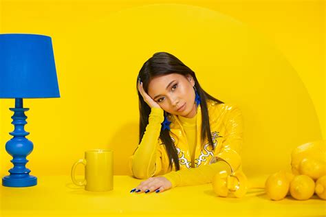 Niki Singer Wallpapers 17 Images Wallpapercat