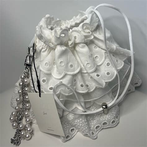 진주 펀칭 레이스 캉캉 미니백 에이블리