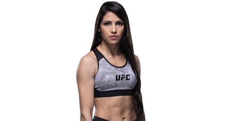 Ufc Fighter Polyana Viana Beats Up Mugger Who Tried To Rob Her Maxim
