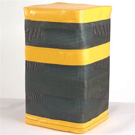 Jiggler Balancing Tower Stool