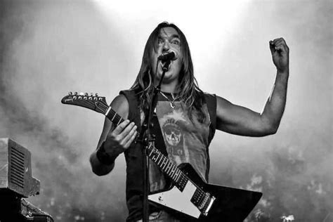 Drop D Tuning On A Guitar How To Do It Free Online Tuner