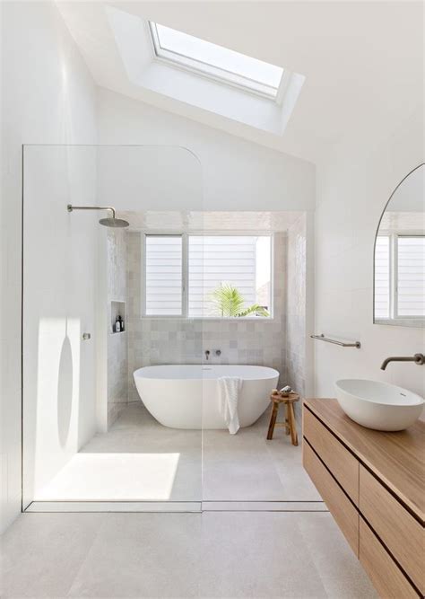 Modern White Bathroom With Alcove Bathtub