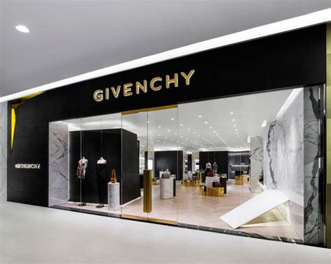 Givenchy Store Central Embassy