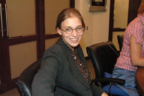 Та її не впізнати — Неллі Уварова перетворилася на блондинку здивувавши шанувальників