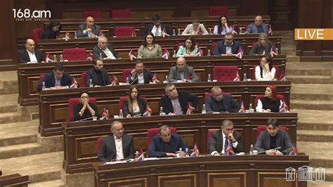 ՊՆ փոխնախարարը 15 միլիոն դրամով բանակից ազատելու նախագծի վերաբերյալ վերապահում ունի Մանուկյան