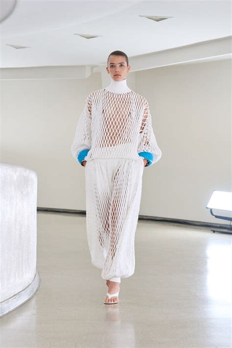 알라이아 2025 S S