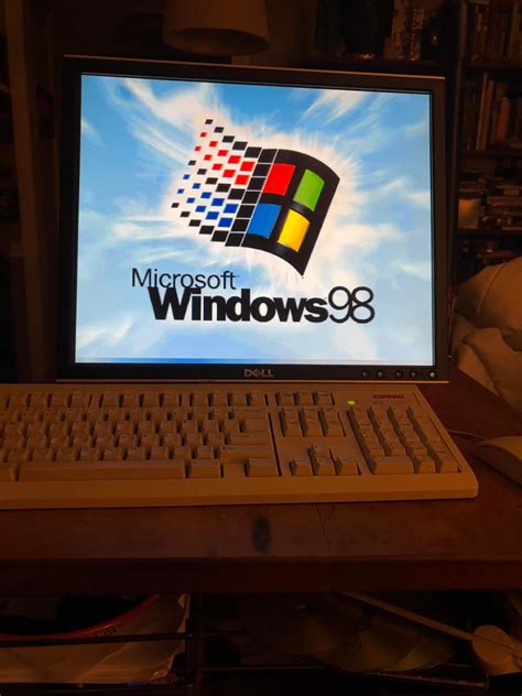 The Anti Sleeper Build Windows 98 Se Build In Gaming Pc Case R
