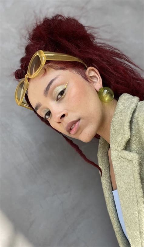 Doja Cat 🐛 Cats Doja Cat Short Hair Short Hair With Bangs