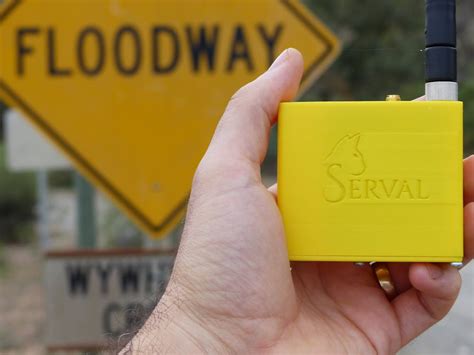 How To Keep Your Mobile Phone Connected When The Network Is Down