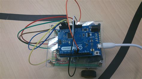 Line Tracking Robot Car Driven By Arduino Leonardo