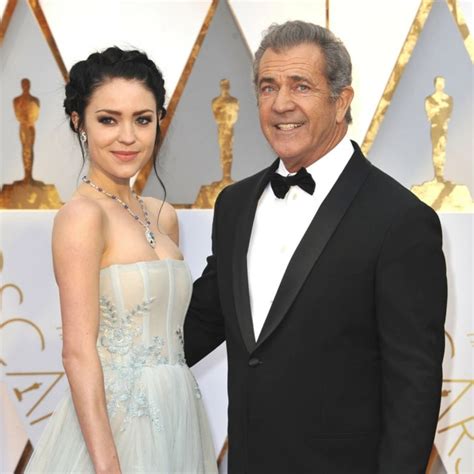 10 славни двојки со голема разлика во години кои ги „разгореа“ социјалните мрежи Мотика