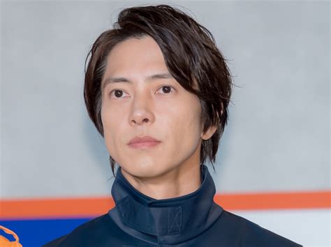 山下智久、“親戚みたい”な人気俳優を激写「愛してるぜ」 エンタメ ニュース ｜クランクイン！