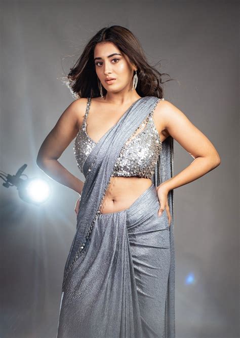 Rashi Singh Stunning Stills In Saree South Indian Actress