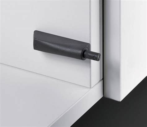 Pull To Open