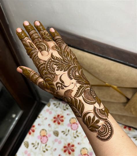 Mumbramehndiclass • Instagram Photos And Videos