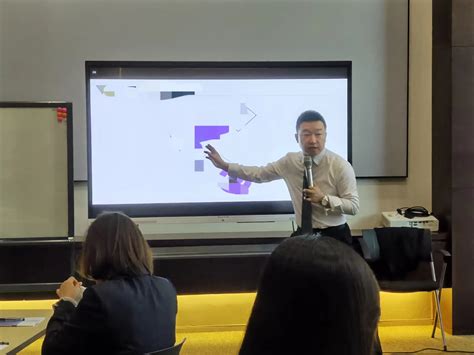 陈西君老师 12月23日给苏州某科技集团中层管理者返聘高品质沟通与冲突管理课程 陈西君讲师授课案例 师资团队 师资力量 内训讲师 分开课讲师