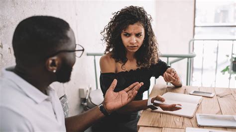 9 Signs A Person Has A Huge Ego Even Though They Try To Hide It Yourtango