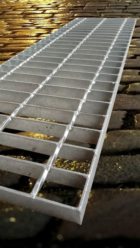 เหล็กระบายน้ำ ขนาด 30 X 100 Cm ฝาครอบรางระบาย เหล็กชุบกัวไนซ์ ขนาดมาตรฐาน Th