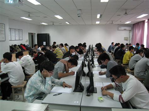 理学院推出在线考试云平台图文