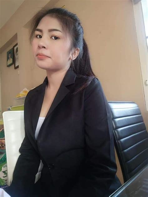 แอบมองพวกเธออยู่นะ On Twitter เมียพี่ที่ทำงาน อวบน่าเยสมาก เห็นตัวจริงทีไร ตา นี้ต้องมองเก็บ