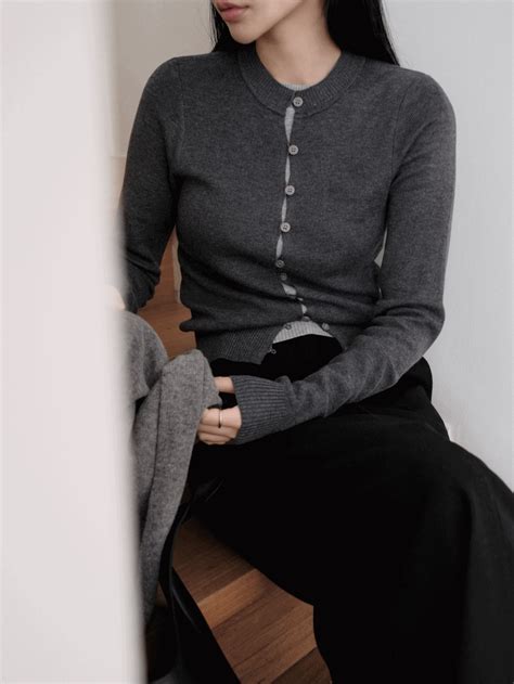 하우투러브미 라클라 레이어드 버튼 가디건 Lacla cardigan