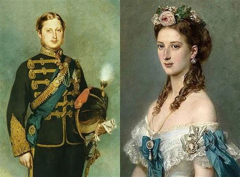 Как принцесса Александра Датская подражала сестре царице Марии Фёдоровне золотое платье с