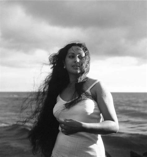 Laka මාලනිය හෙවත් රැජිණ මියගියේ යයි සාවද්‍ය තොරතුරකි ඇය මියයන්නේ නැත මිය යනවා තබා ඇය