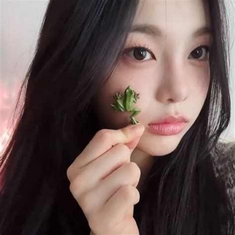Hearts2hearts Jooeun 김주은 Ian Heart2heart • Instagram Photos And Videos