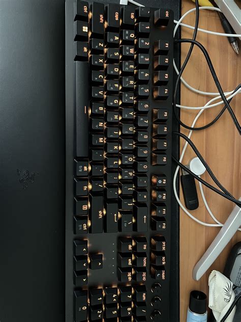 레이저 헌츠맨 V2 리뷰 리니어 디지털 컴퓨터 폰 It 에펨코리아