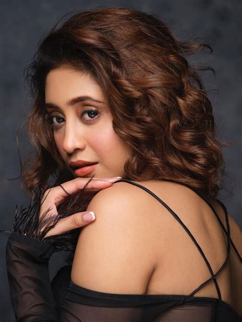 ये रिश्ता की नायरा की पहली सैलरी थी इतनी