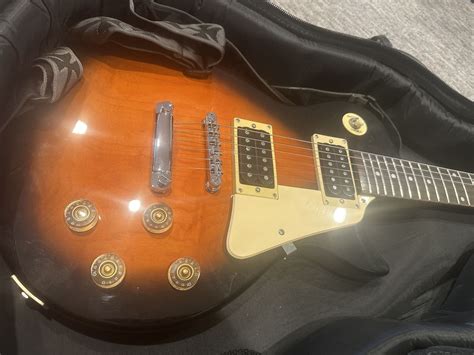 Epiphone Les Paul 100 Electric Guitar Vintage Sunburst Includes