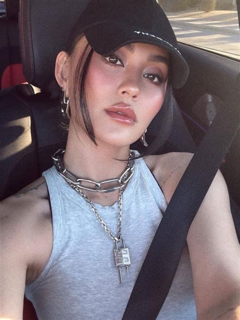 Agnez Mo Ungkap Kondisinya Di Dubai Usai Serangan Iran Idn Times