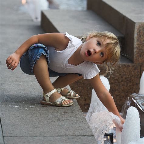 Удивление Surprise Москва Фонтан подле метро Новокузнец… Flickr