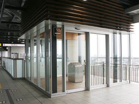 喫煙所 にいかわどっとこい北陸新幹線 黒部宇奈月温泉駅