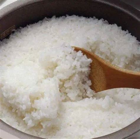 警惕电饭煲出现这种情况千万别用了 内胆 涂层 食物