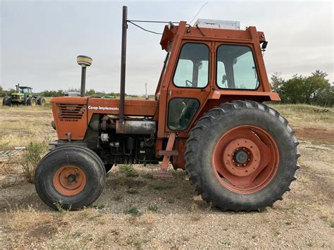 dunkle auction services co op implements d130 06 2wd tractor 18 4