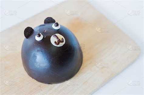 泰迪熊的头巧克力蛋糕