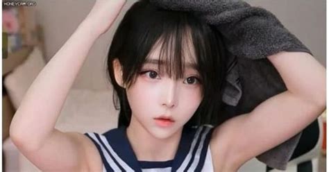 스트리머 삐져나온 가슴 올타임 레전드 2023 모던 하우스 외관 얼짱 패션 아름다운