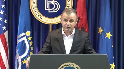 Активности на кандидатот на ДУИ за градоначалник на Чаир Висар Ганиу Youtube