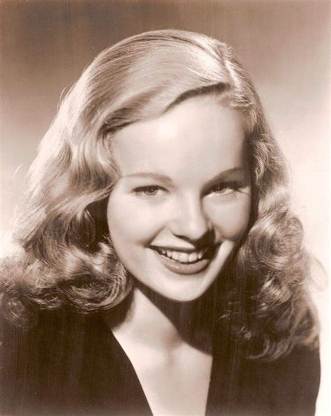 35 Beautiful Photos Of Peggy Cummins In The 1940s And 50s ~ Vintage