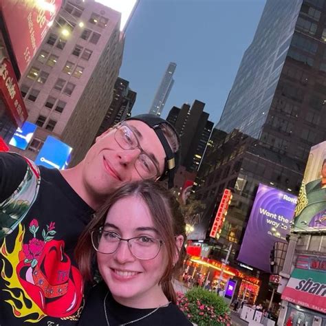 Leighann Erdman And Nick Armantrouts Wedding Website