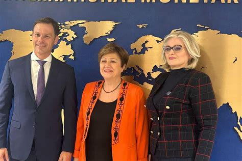 Tabaković Investitori čestitaju Srbiji