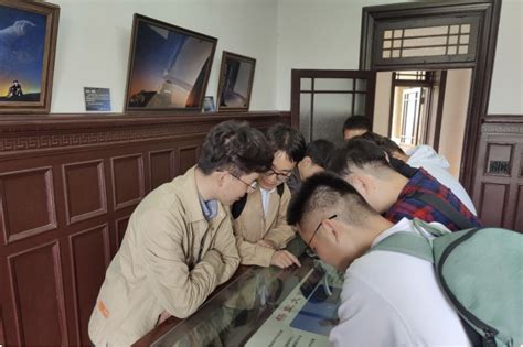 学思践悟献礼百年 走进天文科学传承探索精神主题党日活动