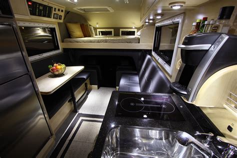 Explore The Earthroamer Extreme Xv Earthroamer Jeep Earthroamer
