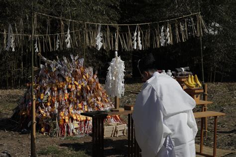 古神札焼納祭を執り行いました 元祇園 梛神社 公式