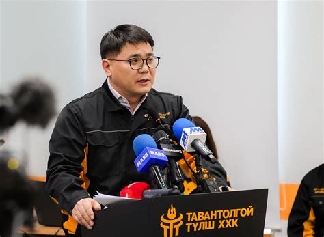 Ерөнхий сайд Л Оюун Эрдэнэ Тавантолгой түлш компанид ажиллалаа